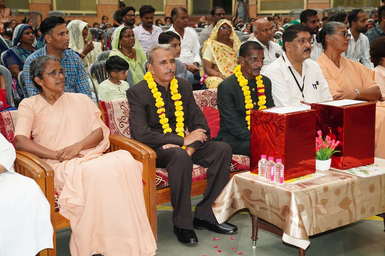 Retirement Function of Shri Harilal ji and Shri Sua Lal Ji (16 ...