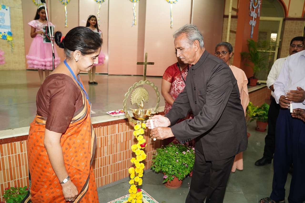 Retirement Function of Shri Harilal ji and Shri Sua Lal Ji (5) – Sophia ...